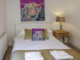 Casa de Campo | 2 quartos, com decoração personalizada, com mobília individualizada