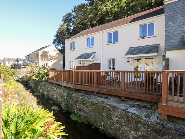 Fox's Walk - Falmouth