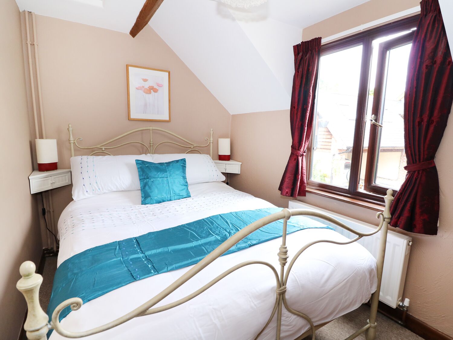 Casa de Campo | 2 quartos, com decoração personalizada, com mobília individualizada 