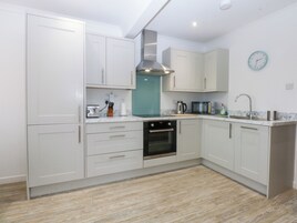 Casa de Campo | Cozinha privada | Um frigorífico, um micro-ondas, uma placa de cozinha 