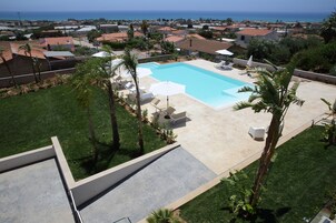 Quarto Duplo, vista para o mar | Terraço/pátio interior