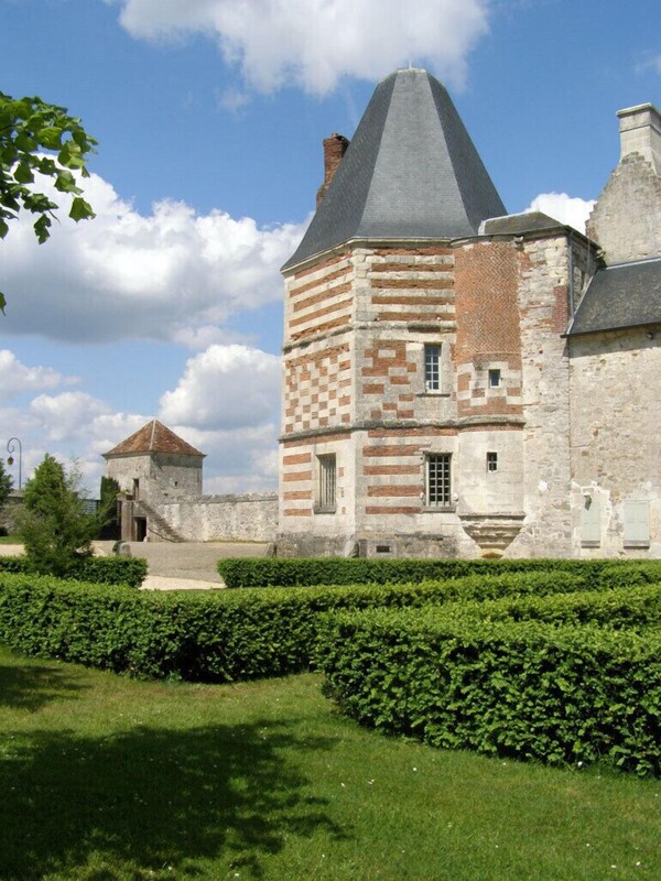 Manoir Du Plessis Au Bois - Oise