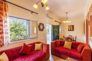 Casa, 2 quartos | Sala | TV de ecrã plano 