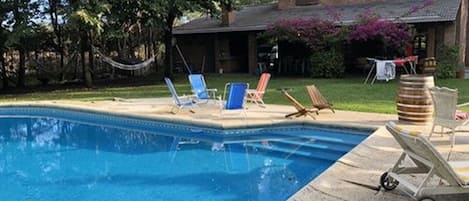 Piscina externa sazonal