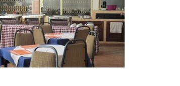 Café da manhã completo grátis todos os dias