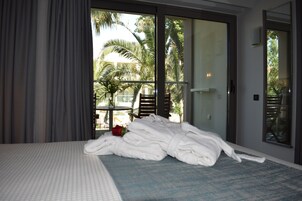 Quarto Duplo ou Twin Superior | Ferro/tábua de engomar, Wi-fi grátis, roupa de cama fornecida 