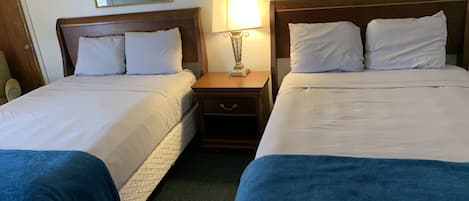 Quarto standard | Cortinas blackout, Wi-Fi de cortesia, roupa de cama