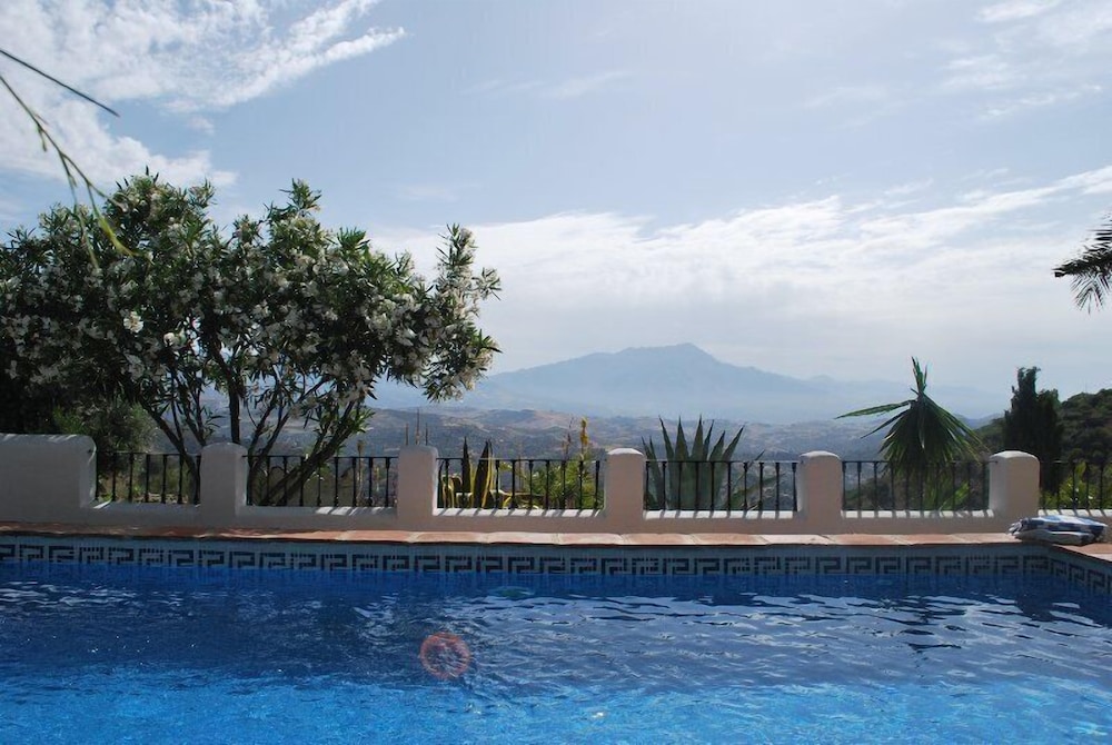 Gran Andaluz Cortijo, Impresionantes Vistas, Piscina Y Jardines, Cerca De Parque Natural - Colmenar