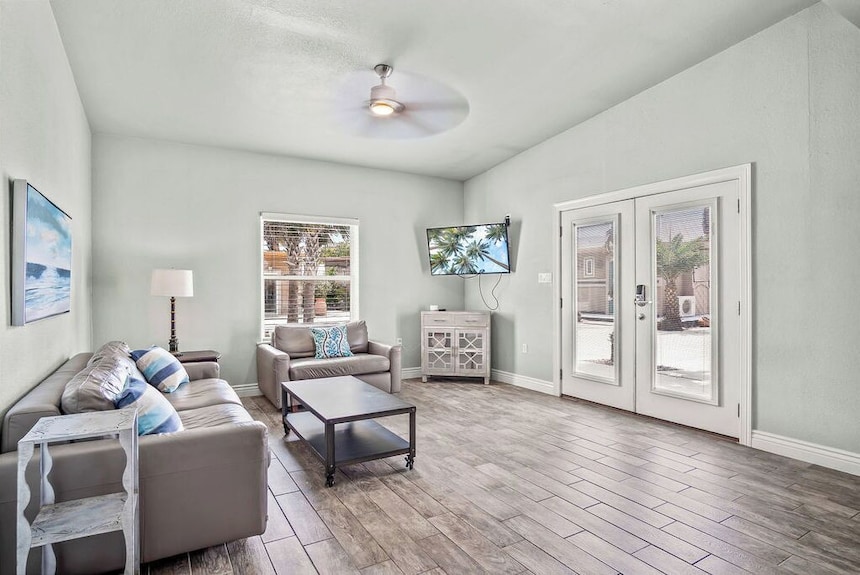 Shadow Palm Villa 5 Coral Reef \/ Private Resort Villa - Texas