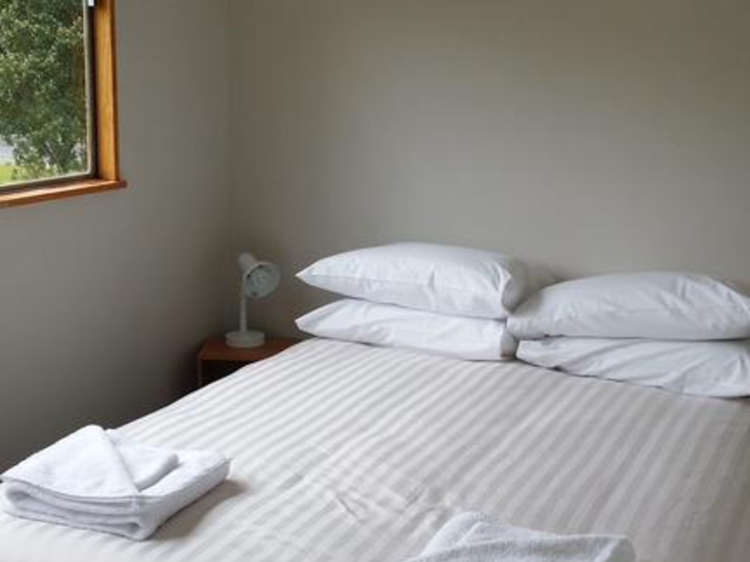 Wi-fi grátis, roupa de cama fornecida 