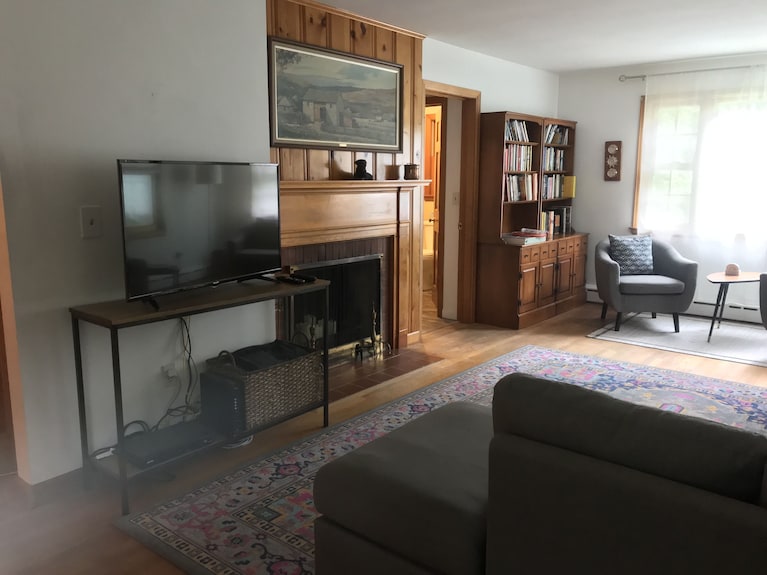 Burlington Home - Great Location To Everything! - Burlington, VT