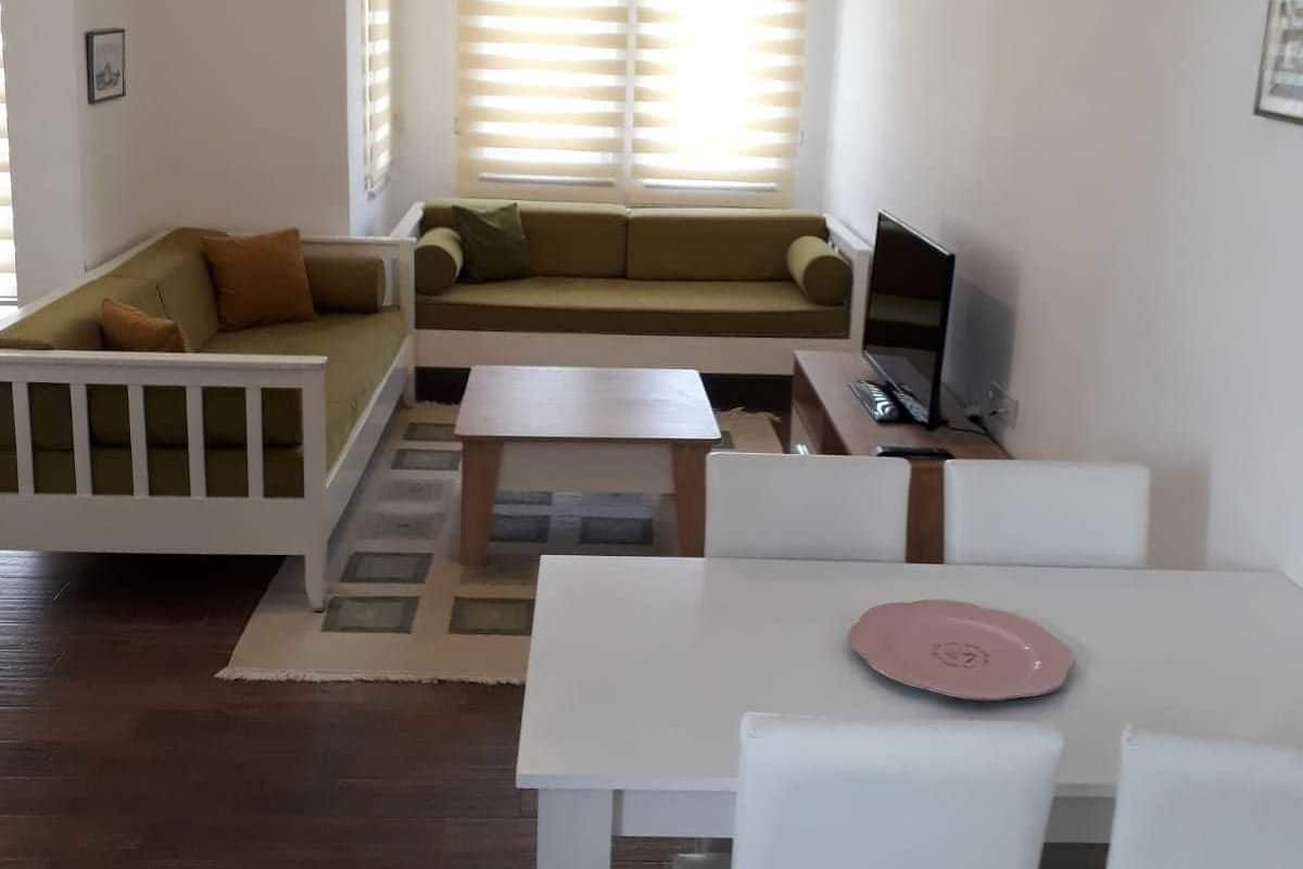 Apartamento, sacada | Sala de estar | TV LED