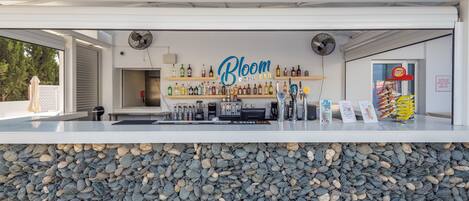 Um bar chamado