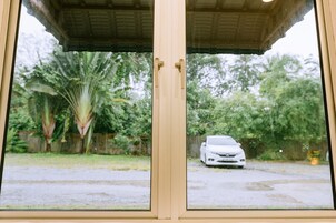 Quarto Duplo Comfort | Minibar, cofre no quarto, cortinas/cortinados opacos 