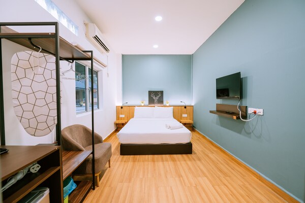 The Concept Hotel Express - Formerly Chill Box Langkawi - Kuah