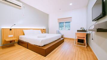 Quarto casal exclusivo | Frigobar, cofres nos quartos, cortinas blackout