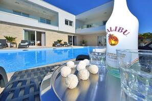 Piscina externa