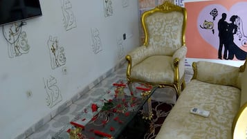 Suite Standard, 1 cama queen-size, não fumadores | Roupa de alta qualidade, com decoração personalizada