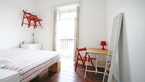 Quarto superior, banheiro compartilhado