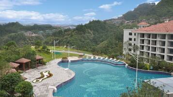 Piscina exterior sazonal