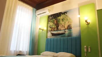 Quarto Duplo Standard, 1 cama de casal | Roupa de alta qualidade, minibar, cofre no quarto