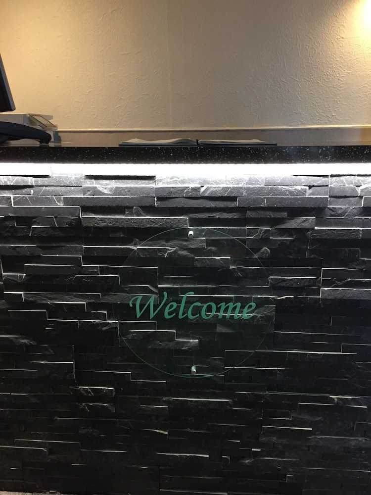 The Tables Guest House - Skye