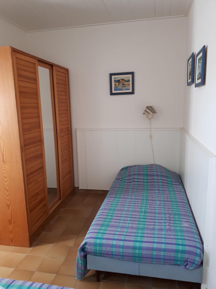 Maison Typique à Noirmoutier Terrasse Et Parking, Plage à 40 Mètres - La Guérinière