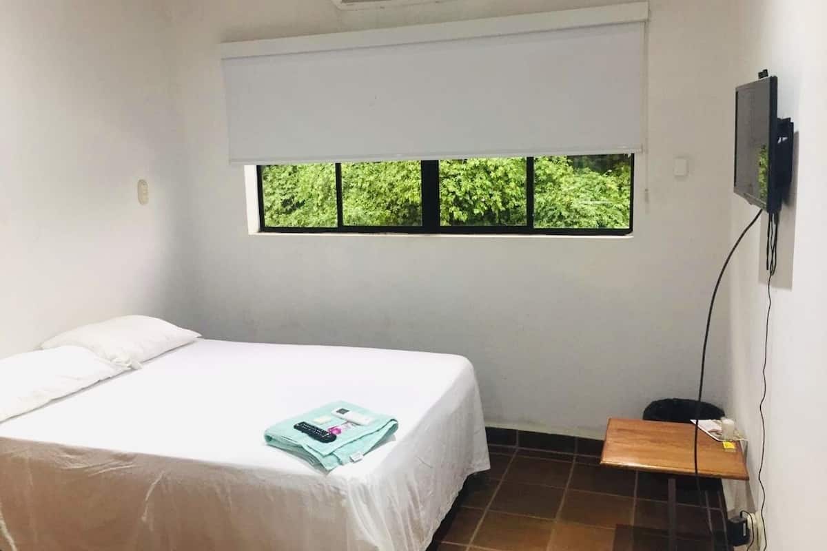 Quarto Comfort, 1 cama de casal, não fumadores | Cofre no quarto, ferro/tábua de engomar, Wi-fi grátis