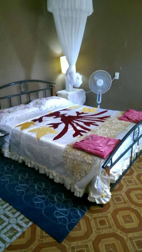 Lady Maria's Place - Tonga