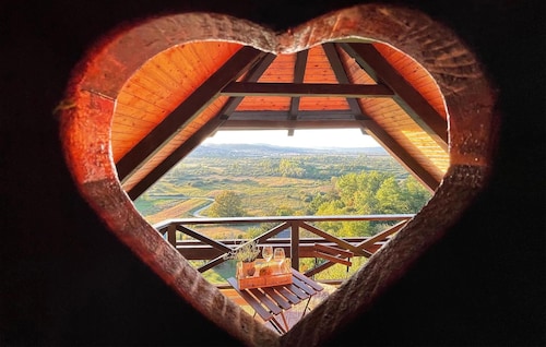 Awesome Home In Samobor With 3 Bedrooms, Jacuzzi And Outdoor Swimming Pool - Samobor