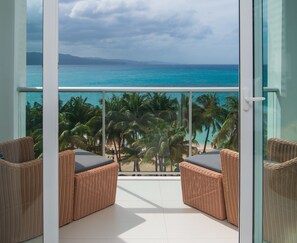 Vista para praia/oceano