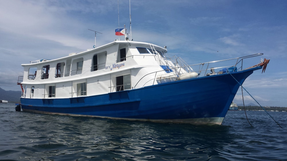 El Nido Ocean Suite Floating Hotel - El Nido