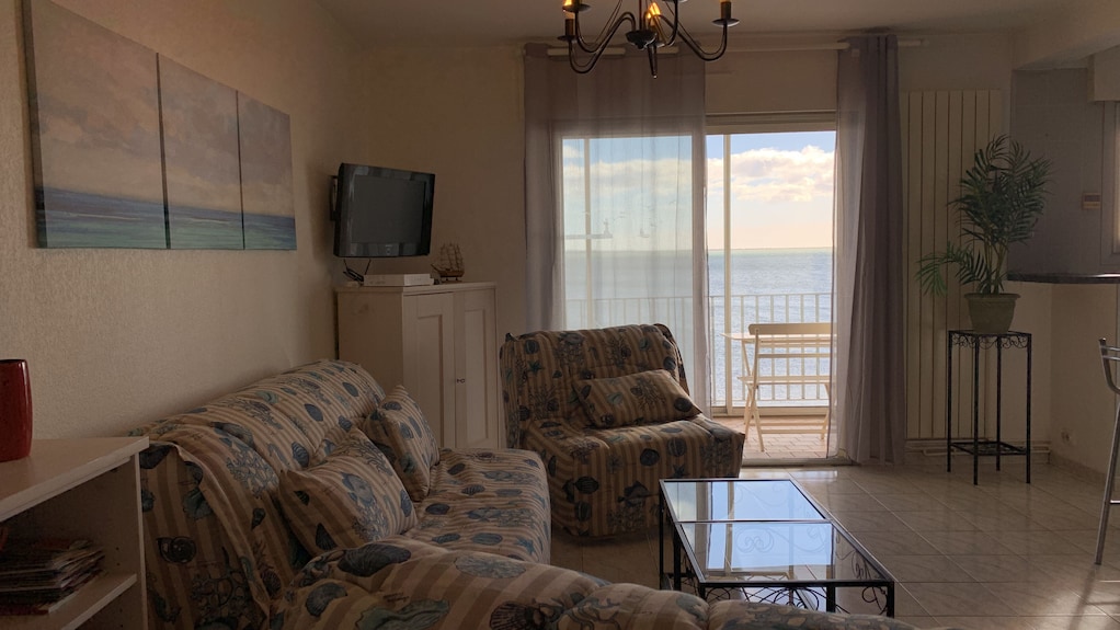 Appartement Climatisé En Location à Mèze, Hérault - Mèze