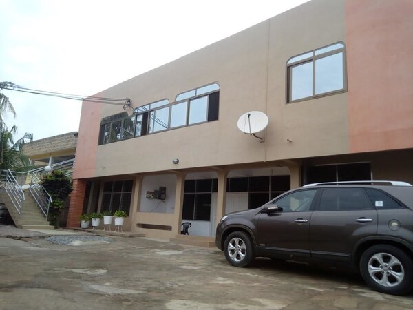 Salleria Annex - Accra