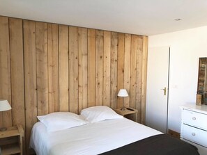 Suíte família | Cofres nos quartos, Wi-Fi de cortesia, roupa de cama