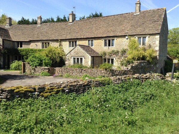 189 April Cottage - Cotswolds