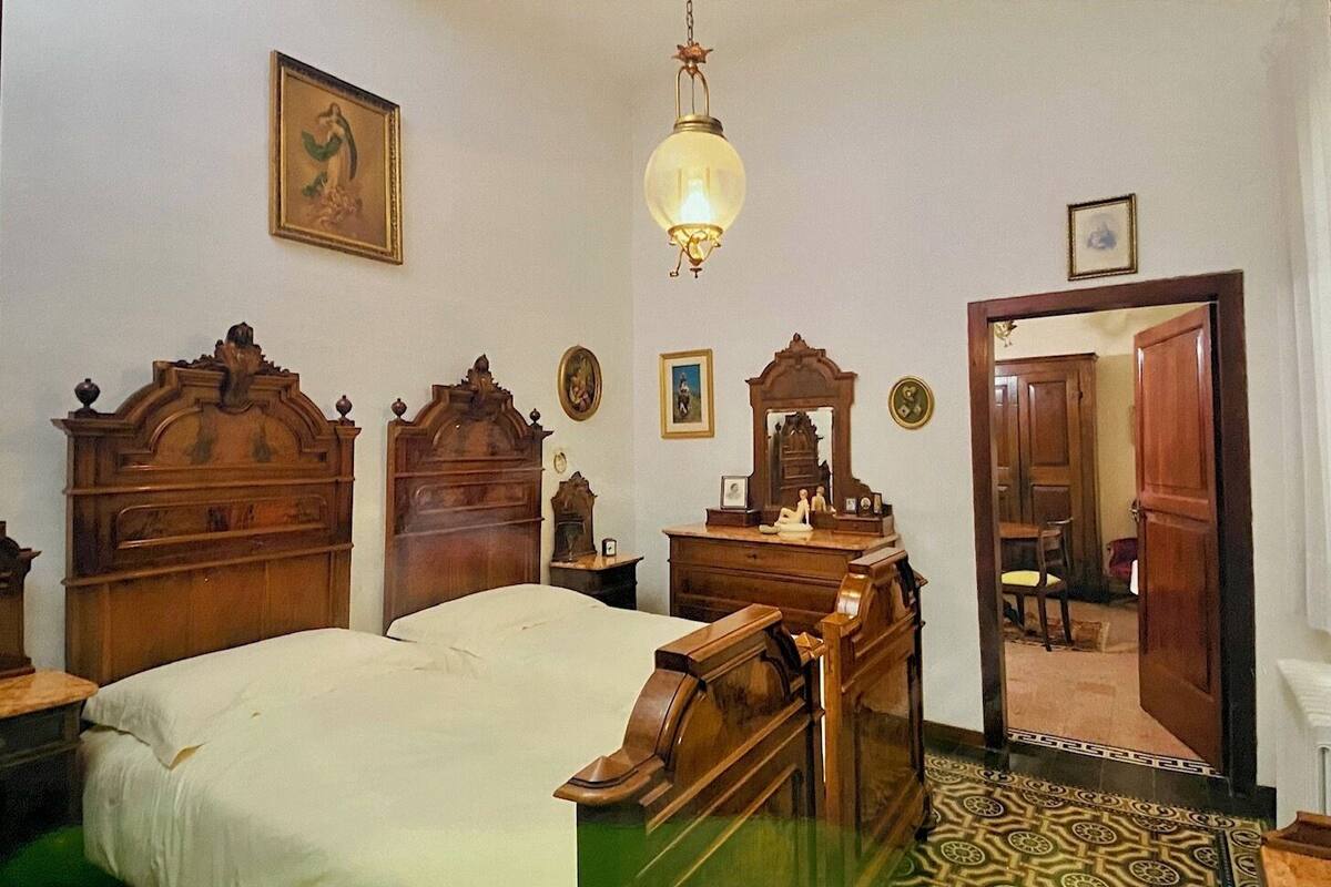 Quarto Duplo | Minibar, cofre no quarto, secretária, cortinas/cortinados opacos 