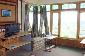 Quarto família | Cortinas blackout, camas extras/dobráveis (sobretaxa), roupa de cama