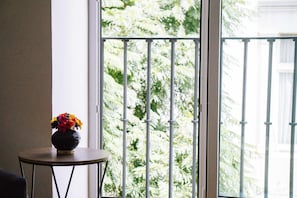 Apartamento luxo, sacada | Vista para a rua