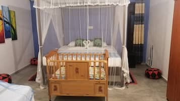 Quarto triplo | Roupas de cama premium, edredons de pluma, camas Tempur-Pedic