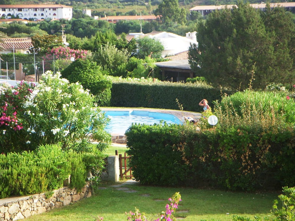 Baja Sardinia, Costa Smeralda. Villa Op Een Steenworp Afstand Van De Zee. - Arzachena