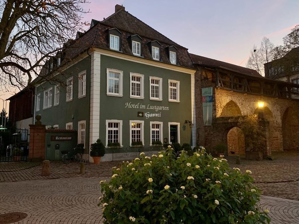 Hotel Im Lustgarten - Weinheim