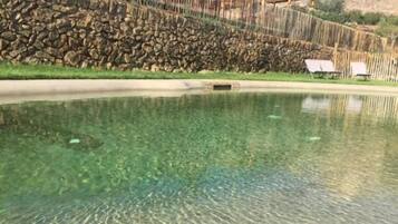 Piscina exterior sazonal