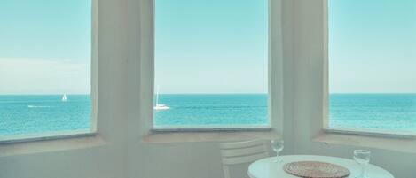 Apartamento, vista para o mar (3 Bedrooms) | Vista para a praia ou o mar