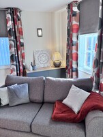 Apartamento de Luxo, 1 cama de casal, não fumadores | Sala de estar | Smart TV 