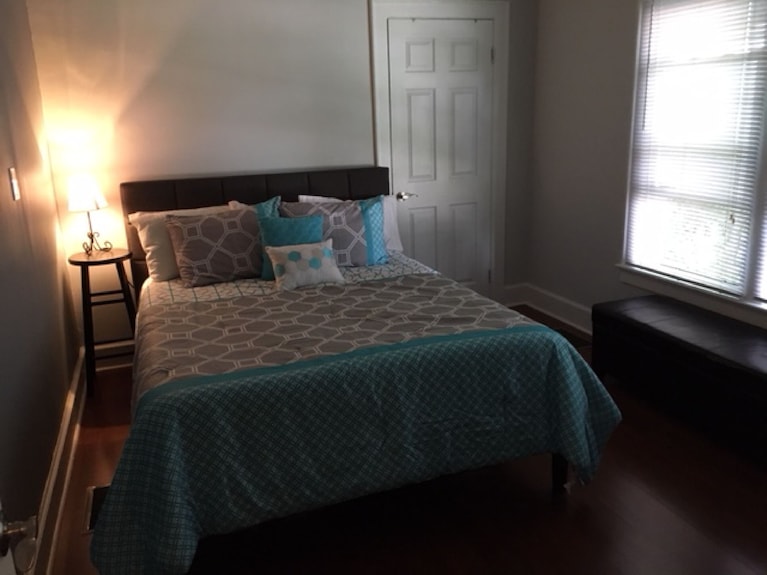 Cozy Bungalow In A Nice Friendly Neighborhood - Evansville, IN