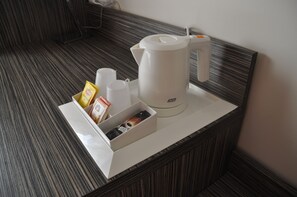 Quarto Triplo, não fumadores | Café e/ou cafeteira