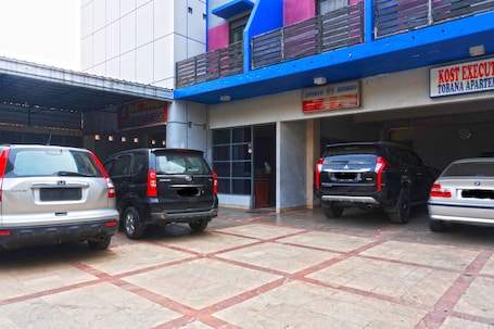 Estacionamento grátis . Apartemen Wisma Tobana II