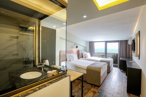Quarto duplo, vista para o mar | Sacada