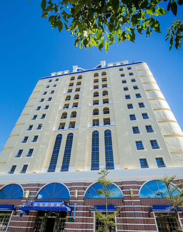 Hotel De Trianon - Taitung City